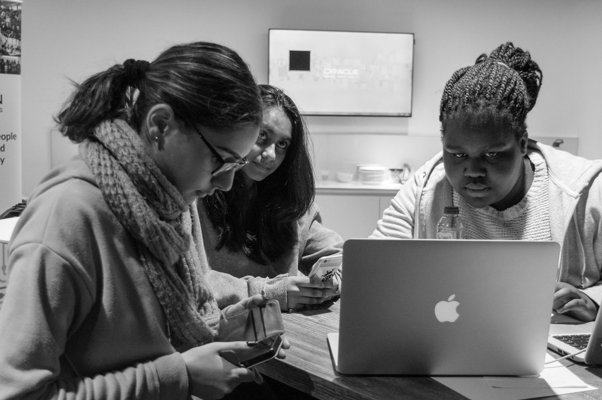 Teens in AI Hackathon - London Tech Week: Inspire Young People Aged 11-18 into Artificial ...