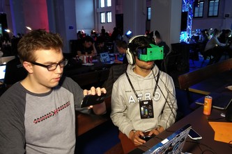 VR SO FLY | Devpost