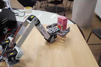 "Scan and Grab" - autonomous robotic arm | Devpost