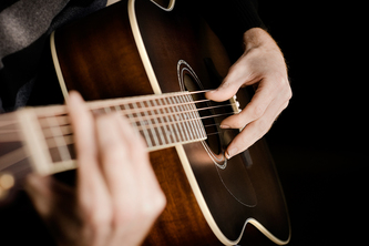 Self-Tuning Guitar | Devpost